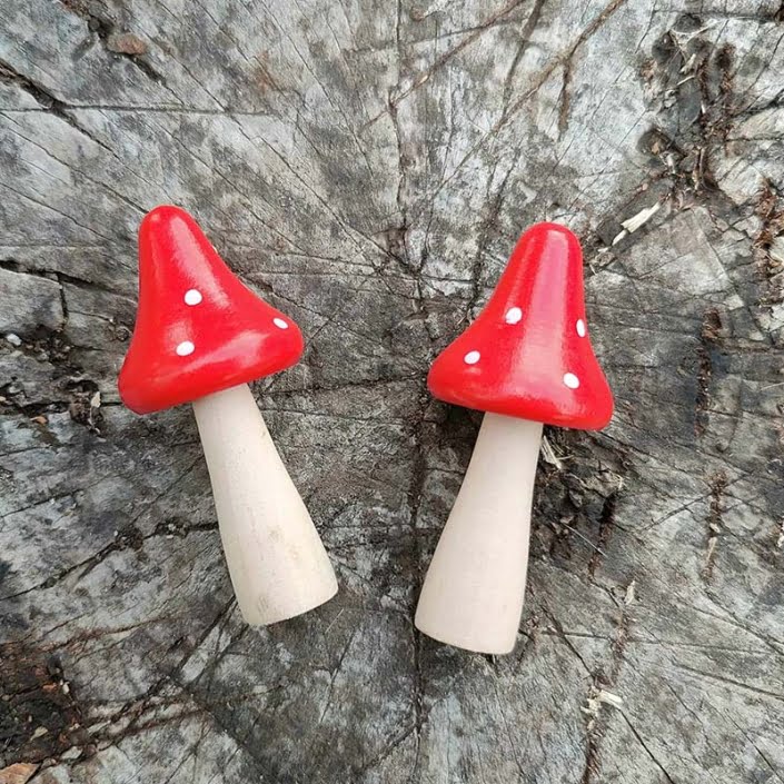Wooden Fairy Toadstools – Garden Fairy Creations